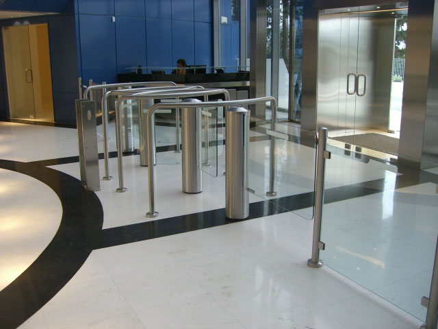 Glass turnstile